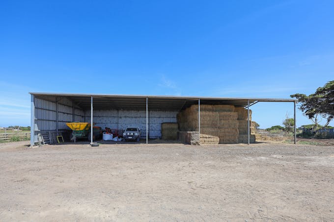 Tom Luxton, Real Estate Branch Manager | Elders Real Estate Warrnambool